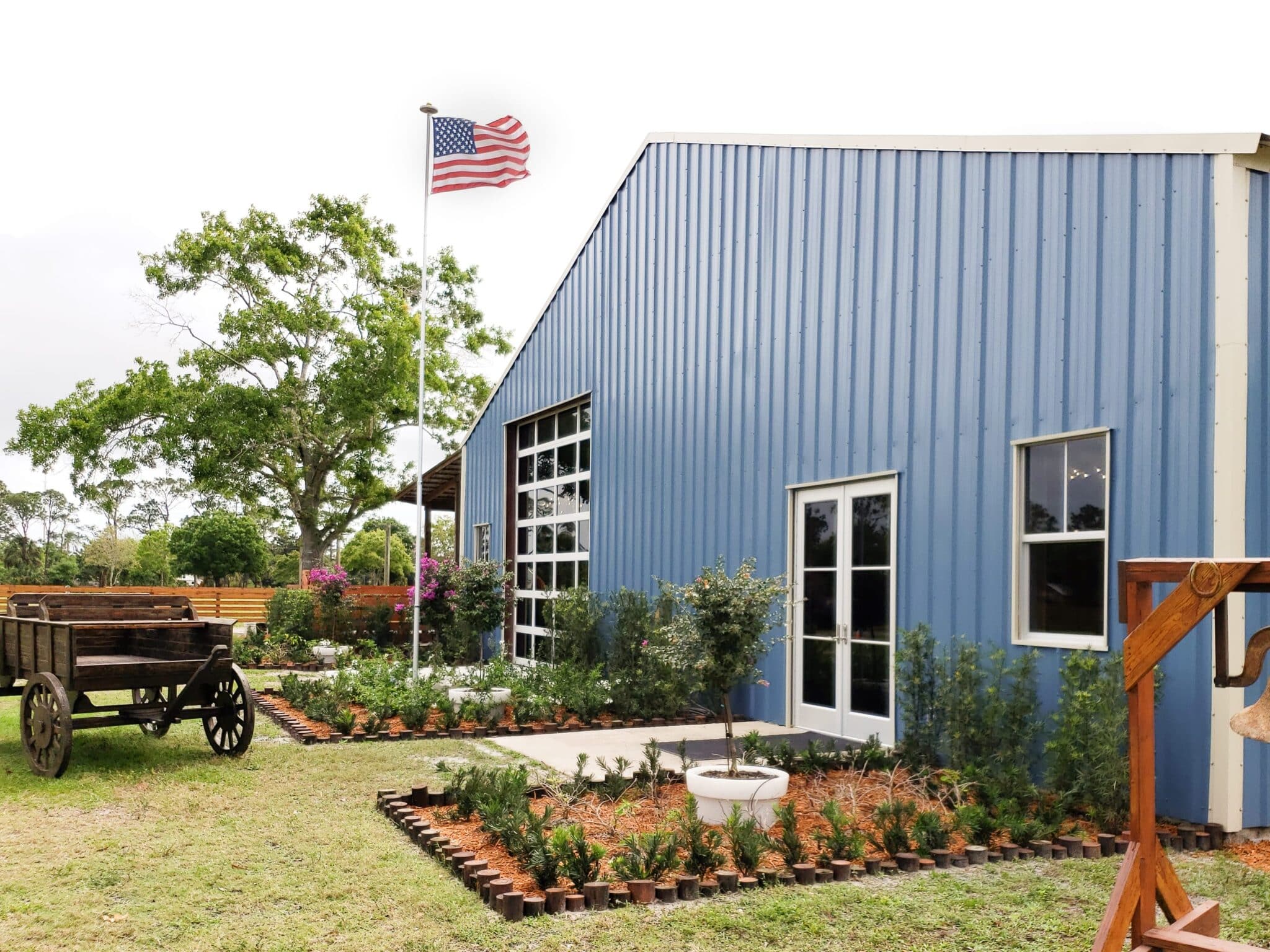 The Big Blue Barn - Rockin H Ranch